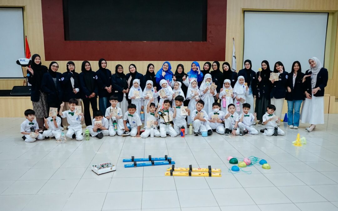 Dari Bentengan sampai Smart Board: Gelar Karya Edu-Kreatif PG PAUD UAI ...